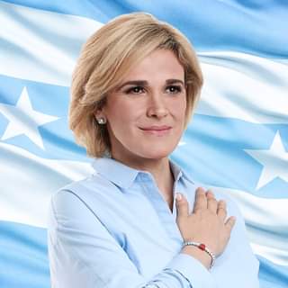 ¿Quién es Cynthia Viteri?
