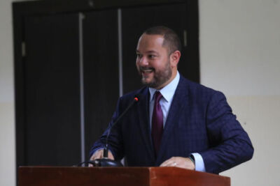 ¿Quién es José Dávalos, Ministro de Ambiente?